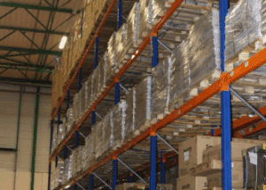 Zoom sur la plateforme logistique
